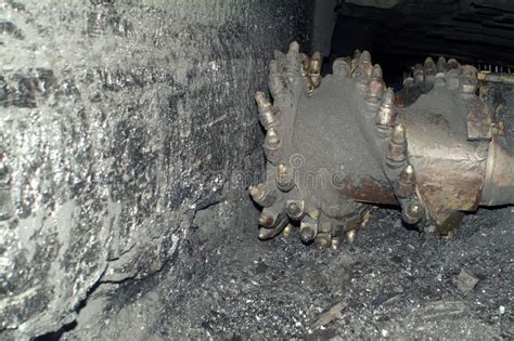 Adit In A Mine Stock Image Image Of Dangerous Energy 16460763