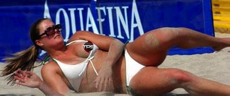 Beach Volleyball Malfunction