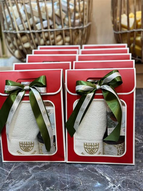 Mongol Made БАЙГУУЛЛАГЫН БЭЛГИЙН БАГЦУУД Бэлэг эзэддээ