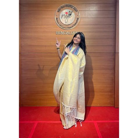 This Is What I Wore To My Convocation Convocation Outfit Saree Look