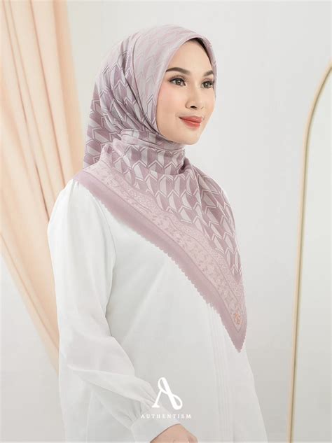 Aneisha Pamela Authentism