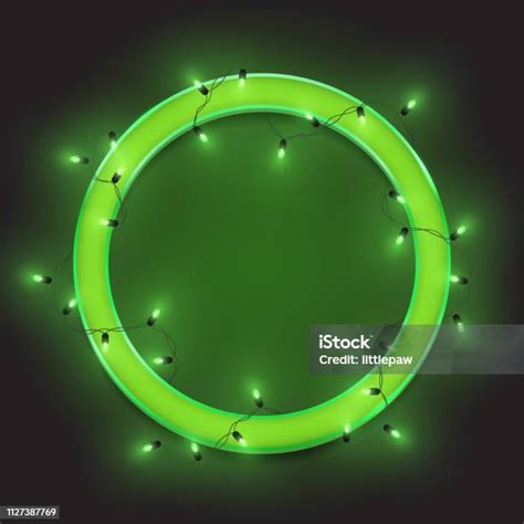 복고풍 네온 녹색 원형 프레임 Led 반짝 조명 화 환 벡터 일러스트 레이 션 Led 조명에 대한 스톡 벡터 아트 및 기타 이미지 Led 조명 갈란드 장식품 고풍스런