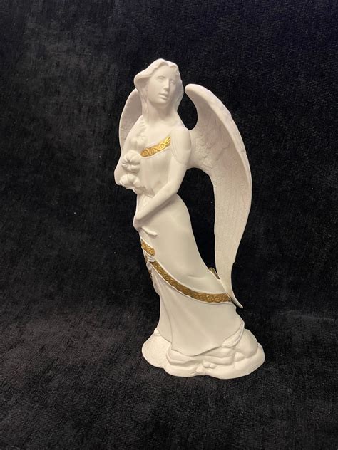 Franklin Mint Angel With Flowers Figurine Bisque White With Gold