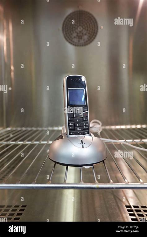 Test Climate At High And Low Temperatures Climate Chamber Artificial