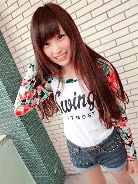 Les Serveuses Sexy Dun Mcdonalds à Taïwan