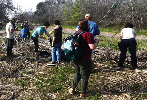 Warm Weather Brings Out Huge Crowd For Annual Basura Bash Creek Cleanup