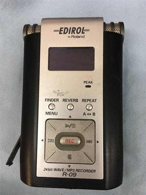 Yahooオークション Roland Edirol リニアpcmレコーダー R09 24bit W