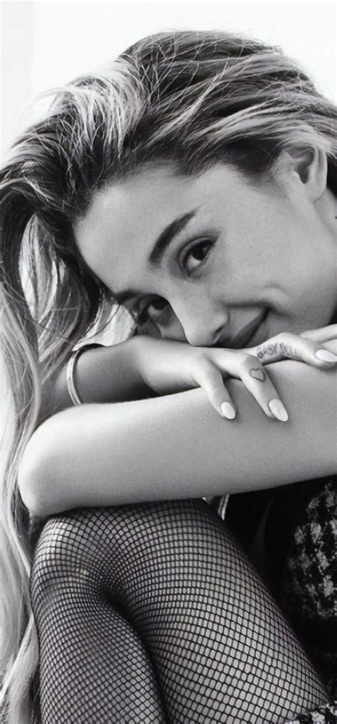 1242x2668 Ariana Grande Vogue Photoshoot 2018 Iphone Xs Max Hd 4k