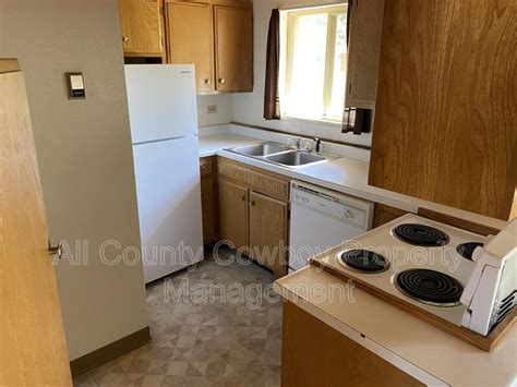 1000 E Garfield St Unit Apt 7 Laramie Wy 82070 Condo For Rent In