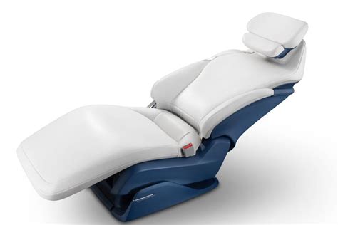 At Ces Yanfeng Introduces Next Generation Of Its Hover Seat That