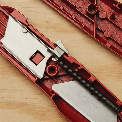 Stanley® Self Retracting Safety Utility Knife Stanley