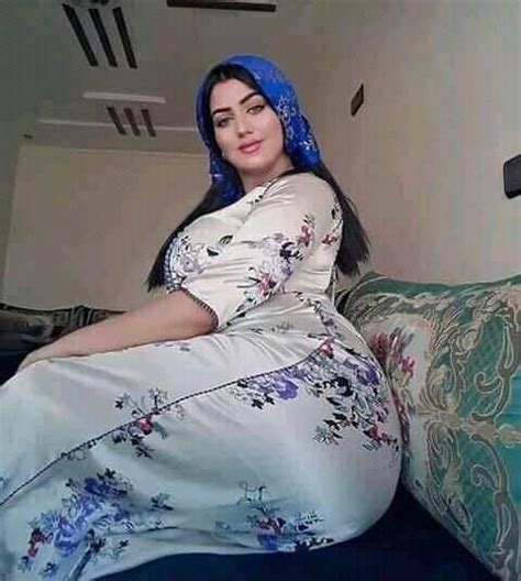 مؤخرات كبير Facebook