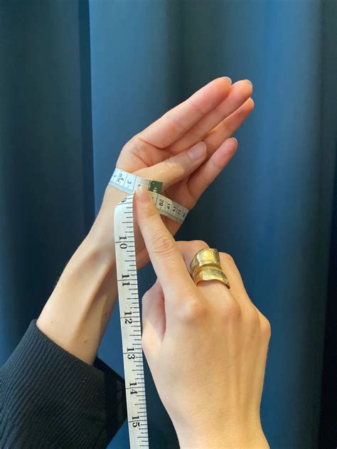 Easy Steps On How To Measure Bangle Size For The Perfect Fit