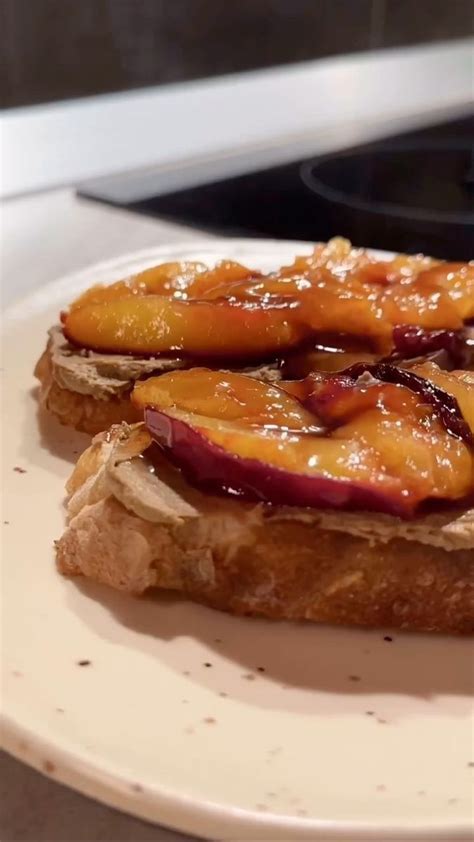 зберігай собі найкращий рецепт ніжного курячого паштету 👀 тобі знадобиться печінка куряча 650 г