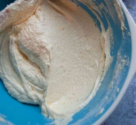 Easy Lemon Drizzle Cake Something Sweet Something Savoury