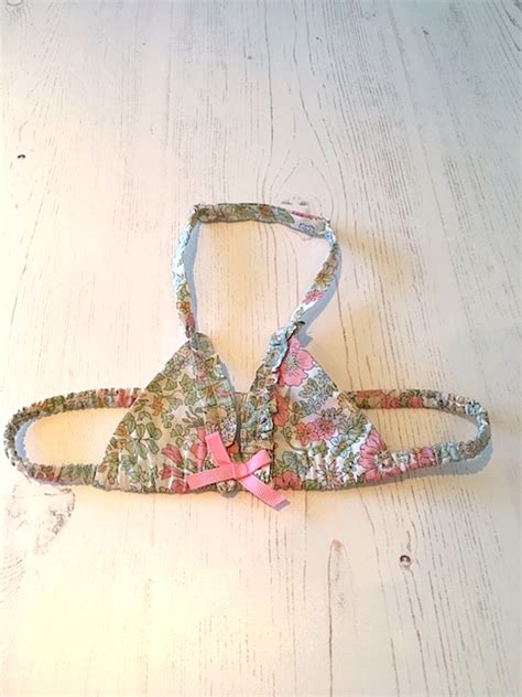 10 Hot Sexy Amabelle Bikini Pics