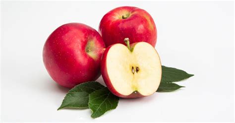 아침에 후식으로 먹는 사과혈중 콜레스테롤·혈관에 어떤 영향