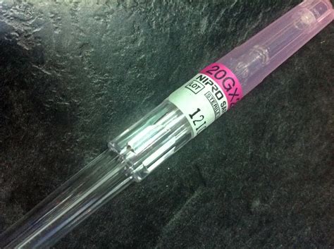 Cateter 20g Nipro • Pedrada Tattoo Supplies