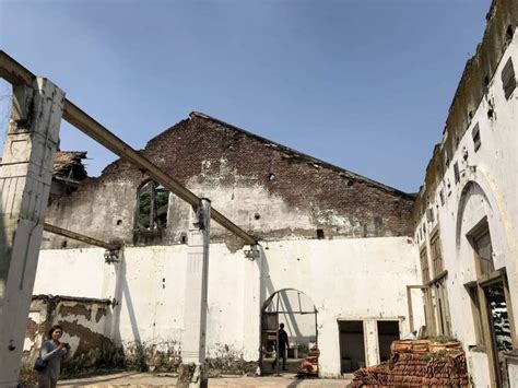 Taiwanese Couple Finds Joy In Restoring Indonesian Heritage Building