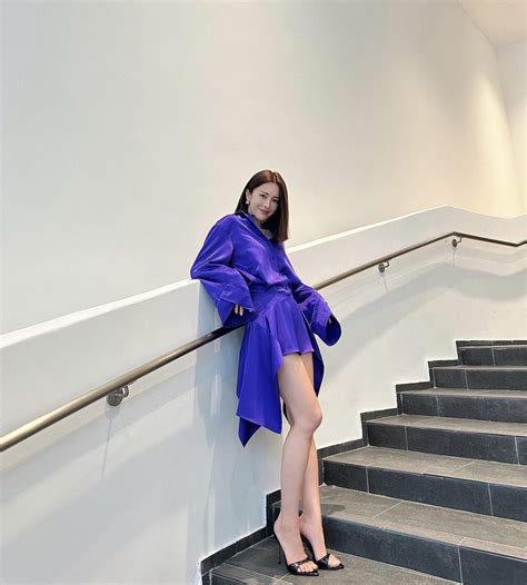 Kelly Cheung Rcelebsandals