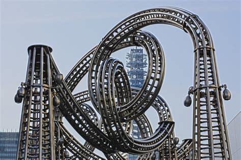 How Stochastic Gradient Descent Is Solving Optimisation Problems In