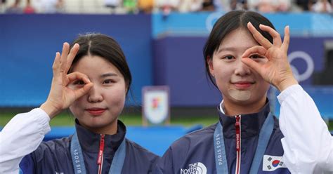 101010 그리고 101···메달리스트들 이제 그냥 깨무는 시대가 아니다[올림픽x스토리]