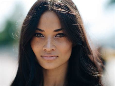 7 Facial Exercises To Get High Cheekbones Naturally