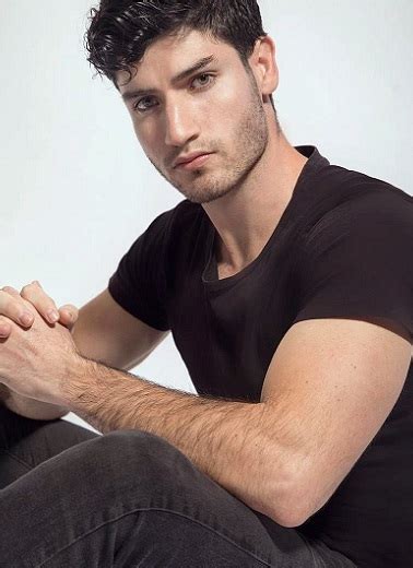 Daniel Navarro Et Modelos