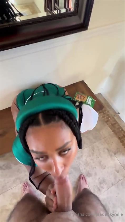 Only Fans Model Get Fucked By A Loser