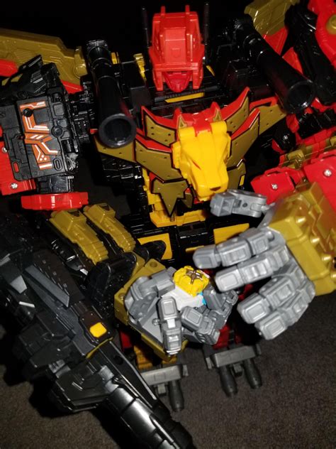 The King Has Arrived Wei Jiang Predaking R Transformers