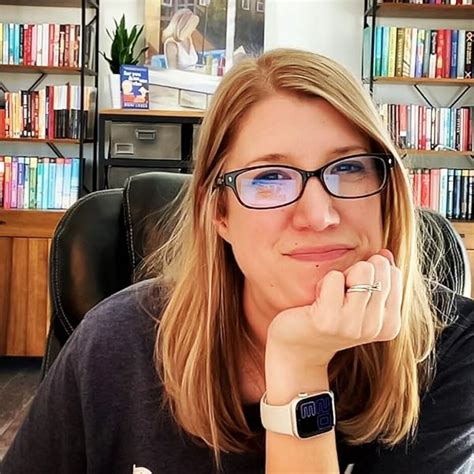 Loren Loves Instagram Twitter And Facebook On Idcrawl