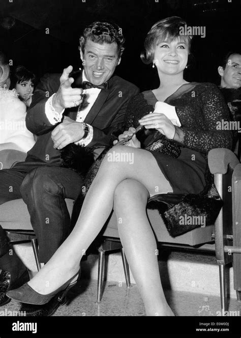 Mickey Hargitay And Mariska Hargitay