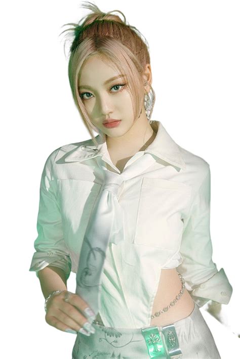 白玹·自扣人物aespa宁艺卓 抱图请dd 使用注明白玹