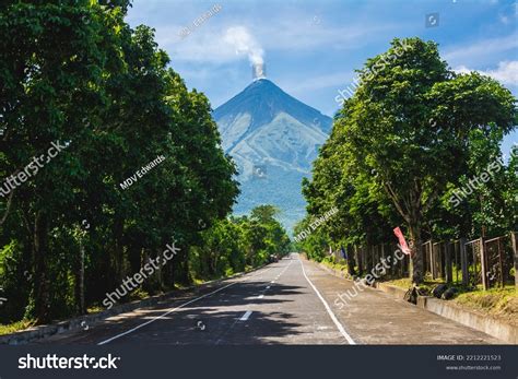 43 Imágenes De Mayon Street Imágenes Fotos Y Vectores De Stock