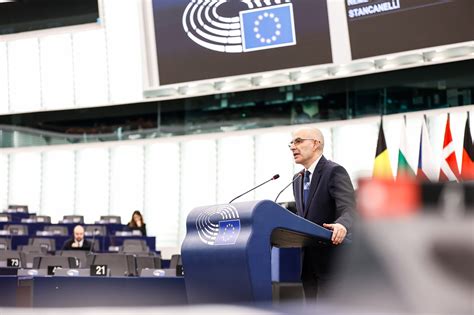 Заедно срещу Системата Здравейте приятели и съмишленици 😊 Аз съм Мариела Стоянова Стоянова