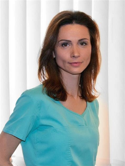 Д р Невена Ивайлова Зъболекар Стоматолог Пловдив Супердок