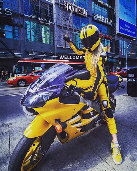 无水印 很黄很暴力的机车女孩 摩托 新浪微博： 摩托大师