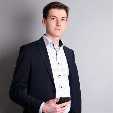 About Marc Auberer Medium