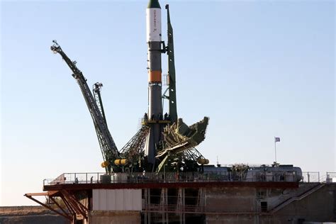 Russian Progress spacecraft plunging towards Earth after agencies lose ...