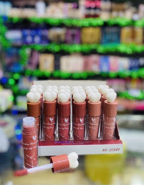 50 Wow ليب جلوس ساندرا ب ٤٠ج Facebook