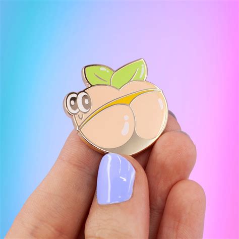 Peachy Booty Pin Kawai Sassy Cute Peach Fruit Fruity Butt Pin