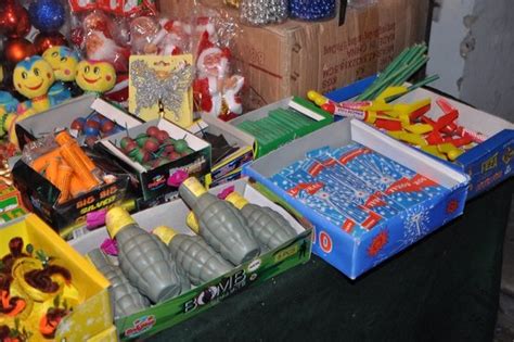 ბათუმში საახალწლო პიროტექნიკის აფეთქების შედეგად ორი ბავშვი დაშავდა Batumelebi • ახალი წელი