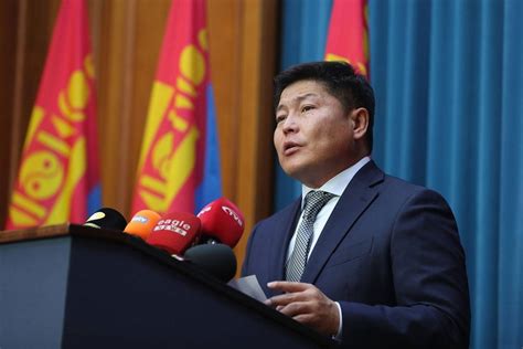 Х Нямбаатар Гадаад паспортоо өөрсдөө хэвлэнэ зураг төсөл нь гарсан