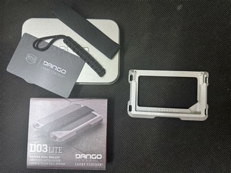 Dango D03 Lite Dapper Rail Wallet Mens Fashion Watches