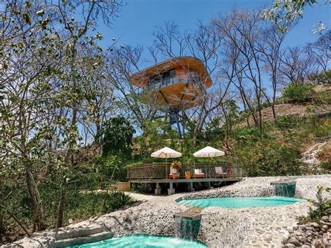 Studio Saxe Completes Costa Rican Hotel With Treehouse Style Guest Rooms