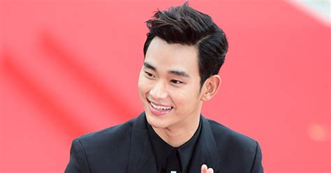 김수현 영화 리얼 출연 확정 선굵은 남자 연기 선보인다