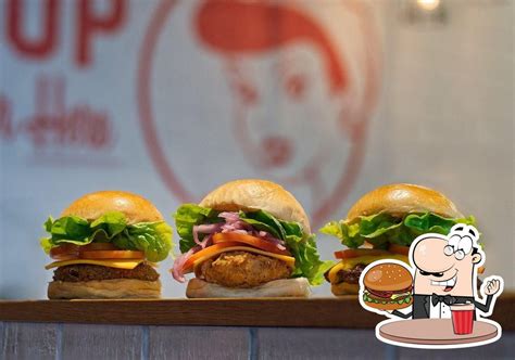 Ruby Chews Burgers And Shakes In North Ipswich Restaurant Menu And Reviews