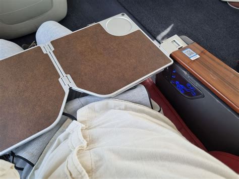 Onboard Chinas High Speed Train In Business Class Verylvke