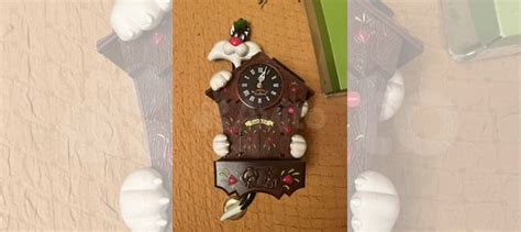 Часы настенные с маятником и птичкой купить в Королеве Личные вещи Авито