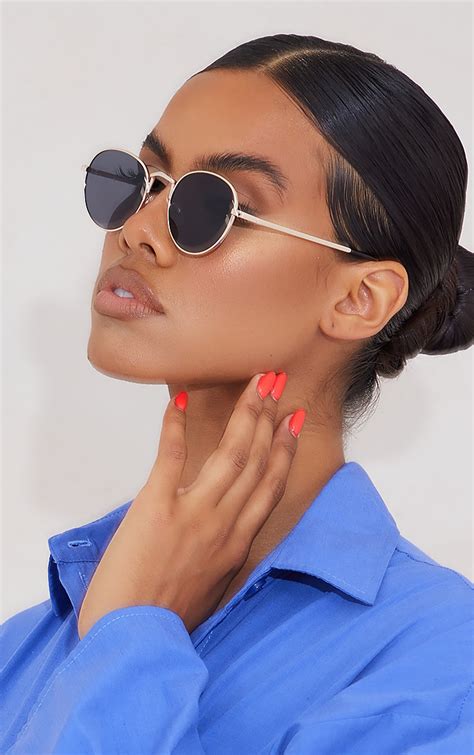 Black Rounded Lens Retro Sunglasses Prettylittlething